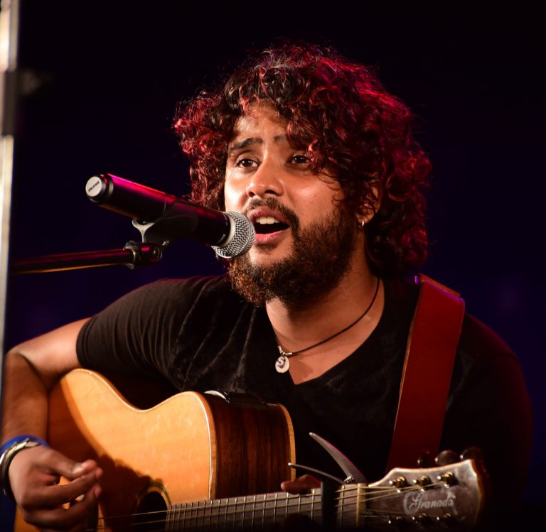 Janata Maidan thara Booliwood Singer Shivam Pathak - Update Odisha ...
