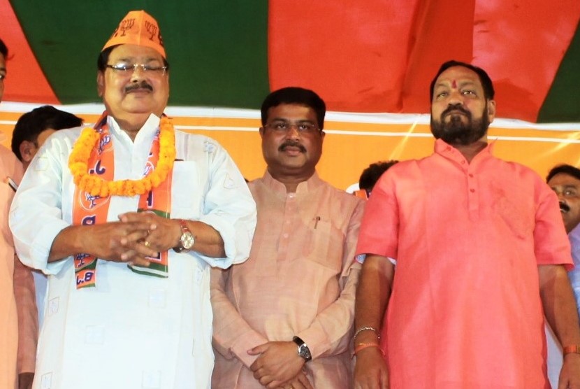 Vateran actor Ajit Das joins BJP