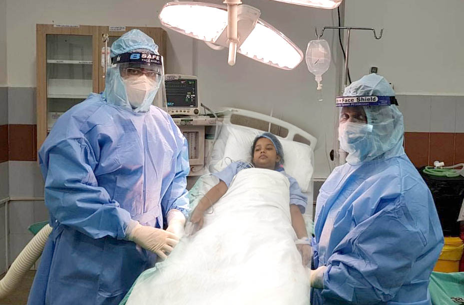 Covid afflicted girl undergoes emergent surgery at SUM Covid Hospital ...